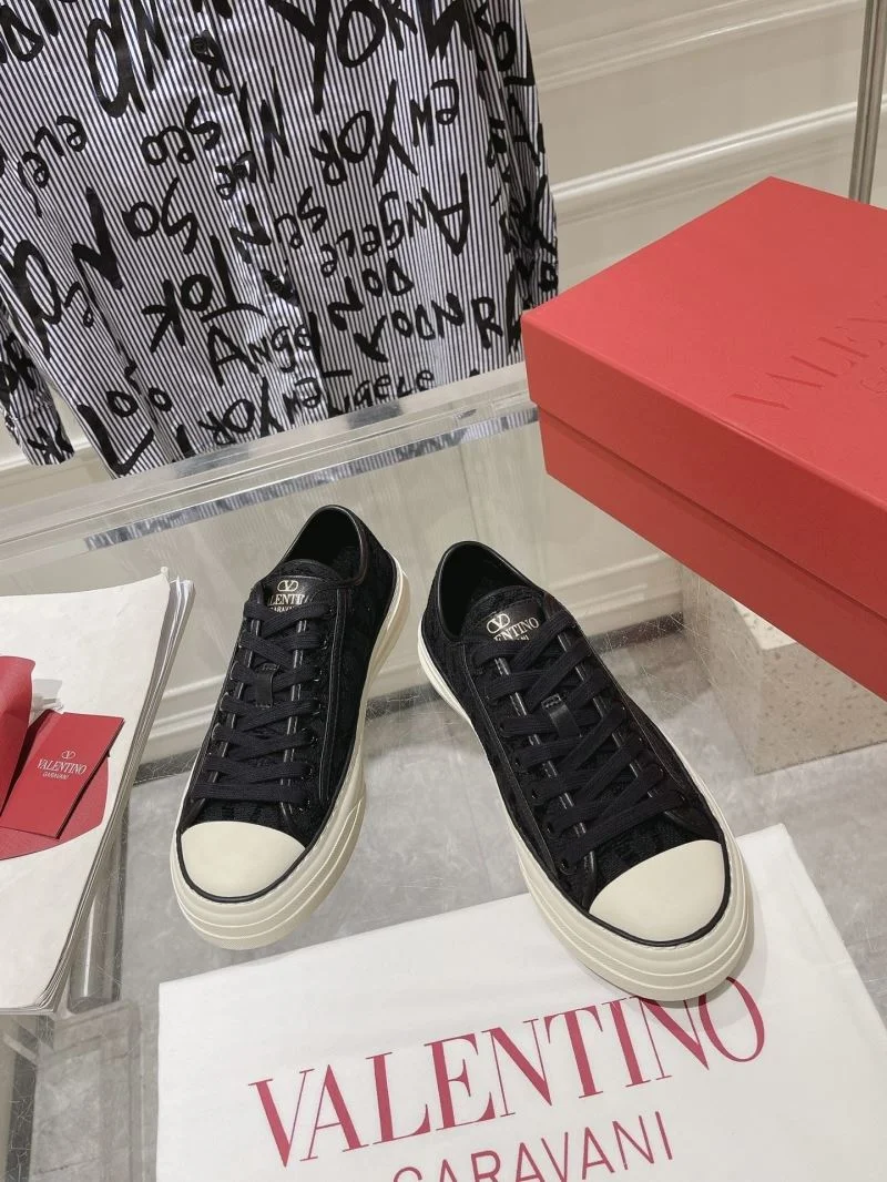 Top mirror Valentino Low Shoes