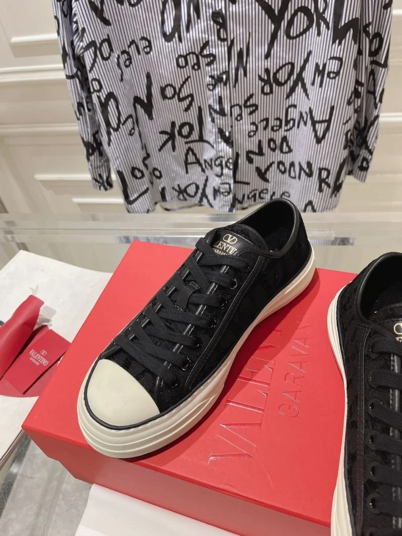 Top mirror Valentino Low Shoes
