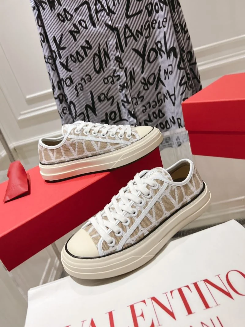 High fidelity Valentino Low Shoes