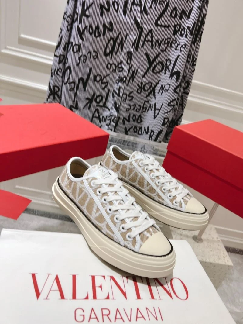 High fidelity Valentino Low Shoes