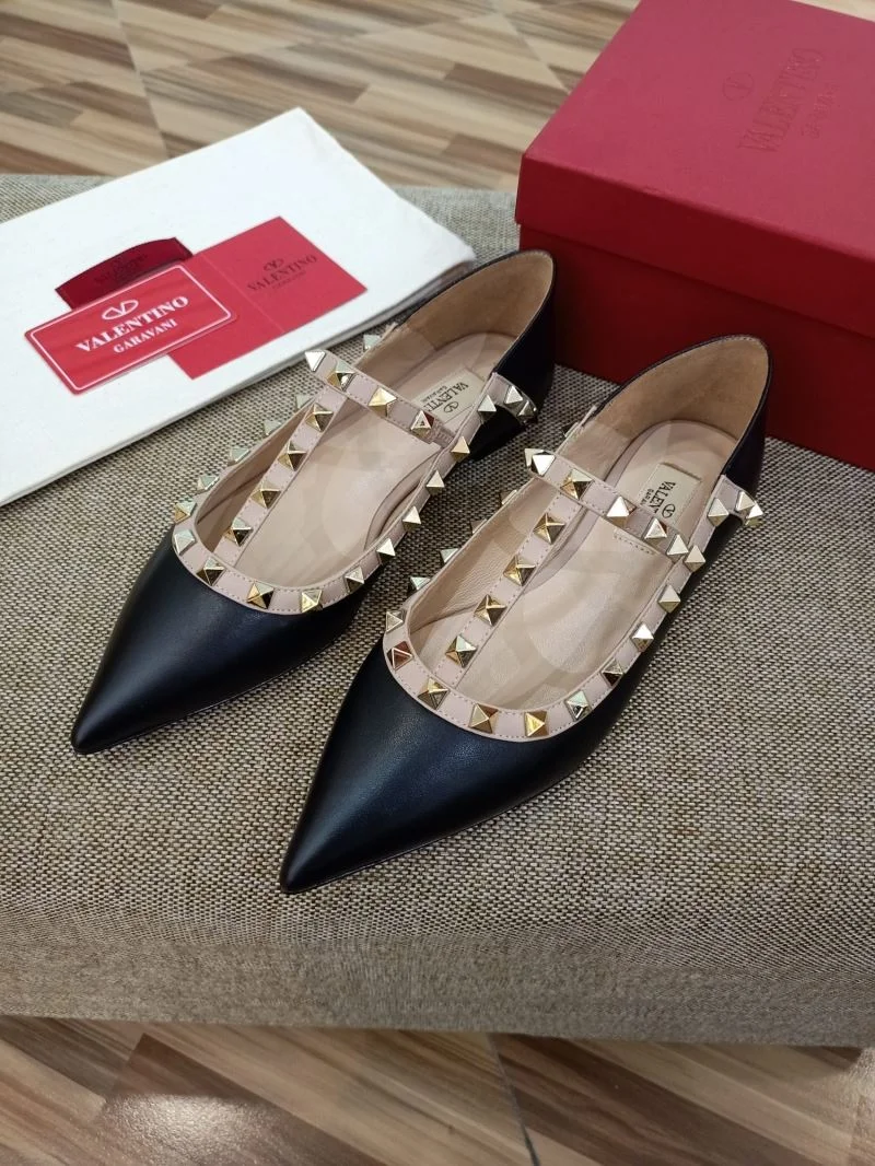 Original Valentino Low Shoes