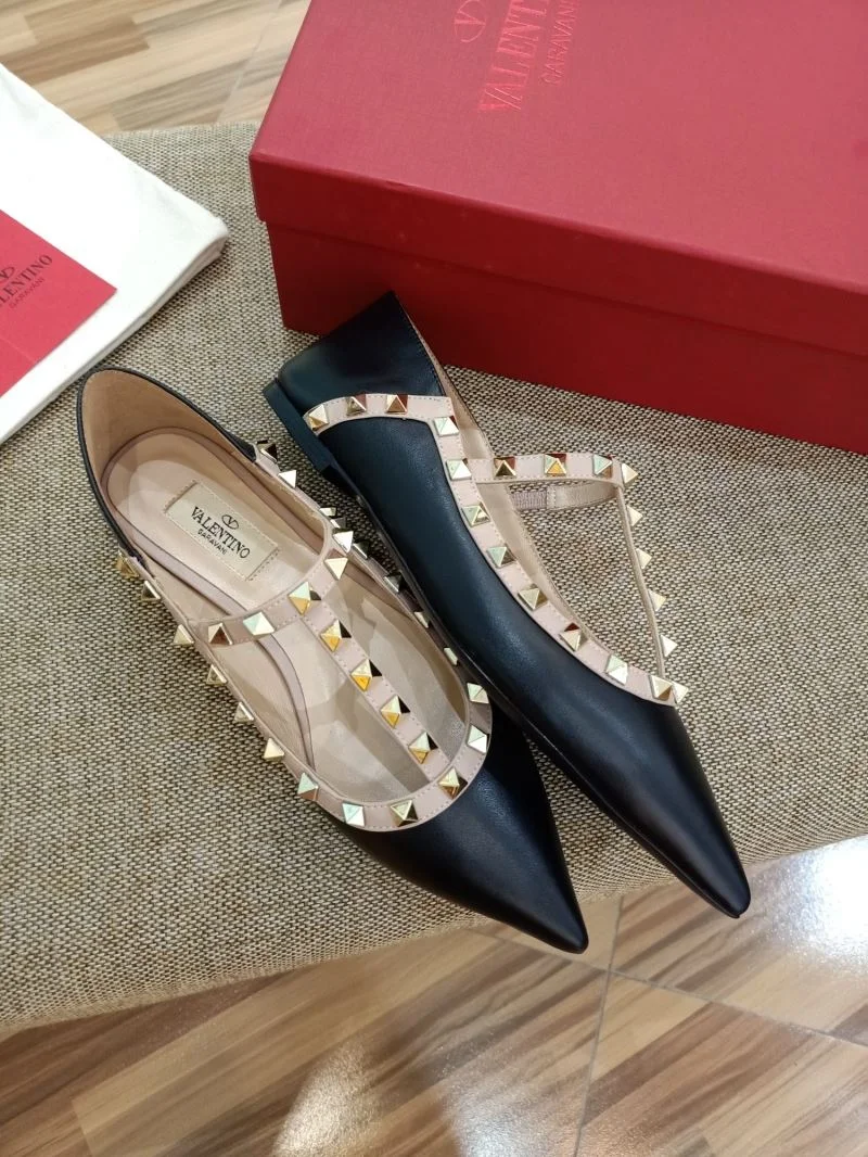 Original Valentino Low Shoes