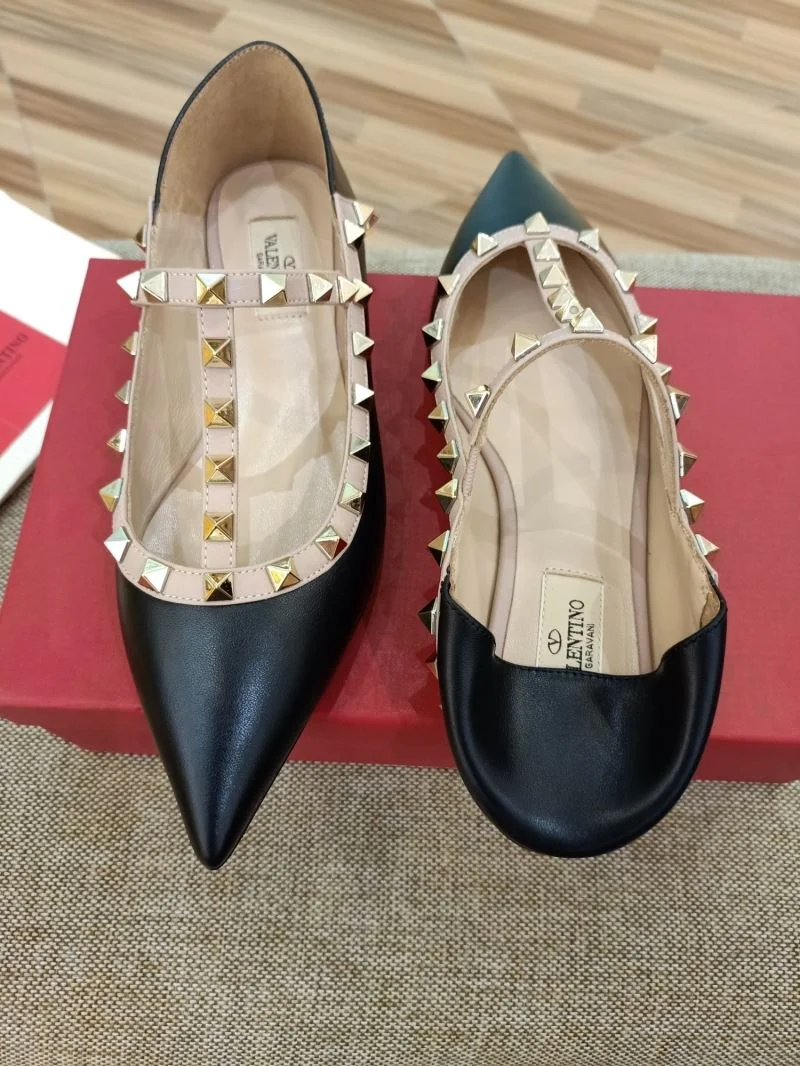 Original Valentino Low Shoes