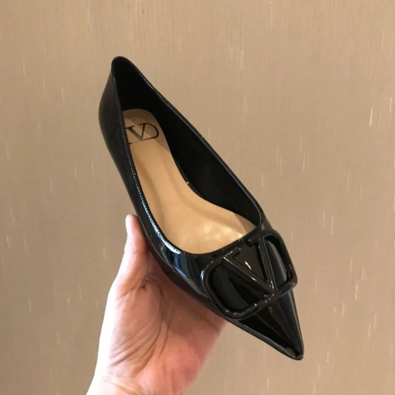 Inexpensive Valentino Low Shoes