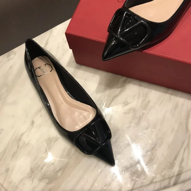Inexpensive Valentino Low Shoes