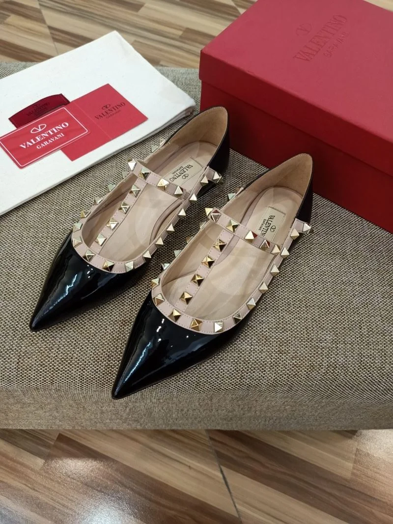 Genuine Valentino Low Shoes