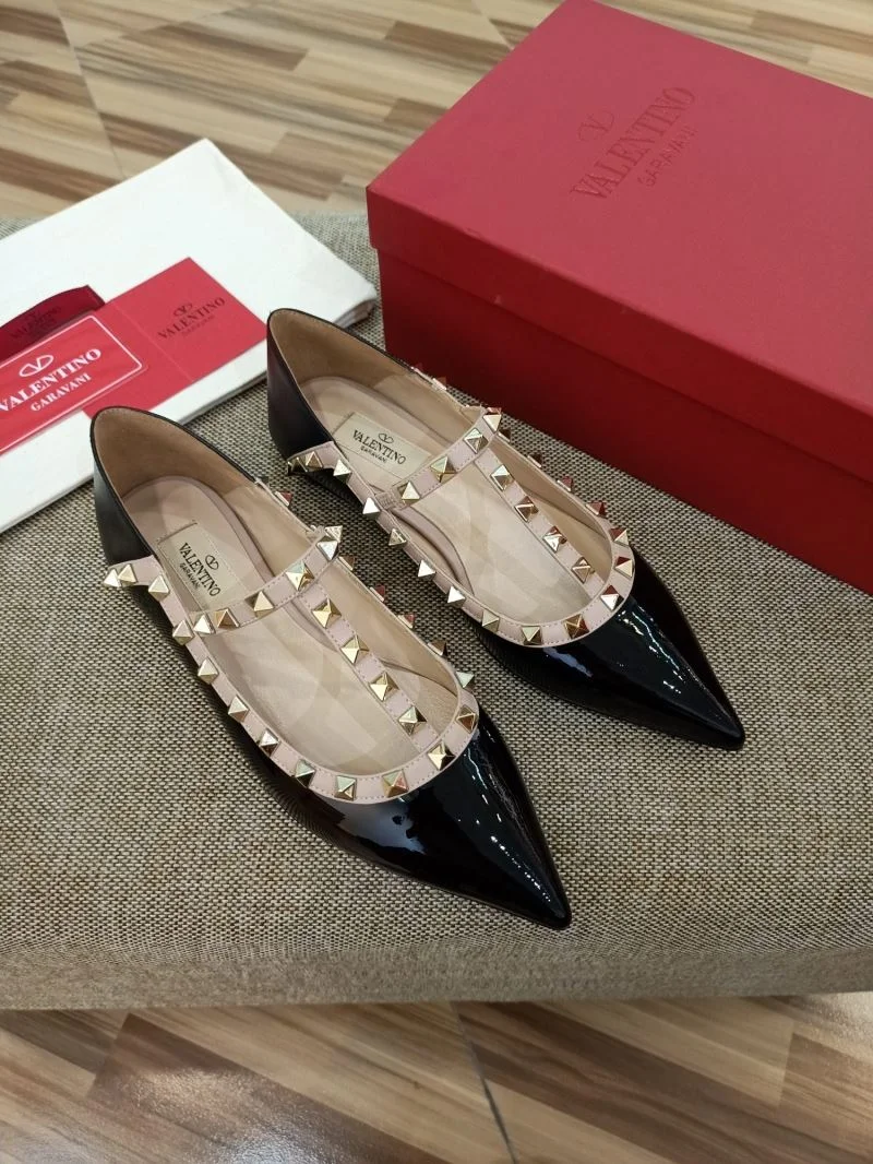 Genuine Valentino Low Shoes