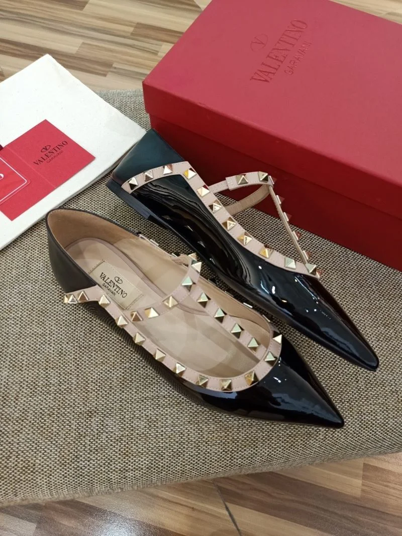 Genuine Valentino Low Shoes