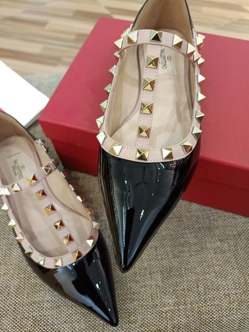 Genuine Valentino Low Shoes