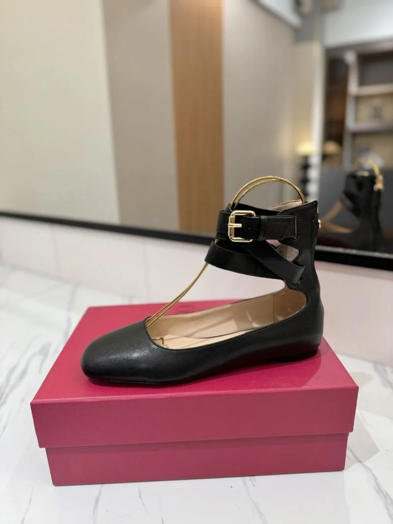 Low-cost Valentino Low Shoes