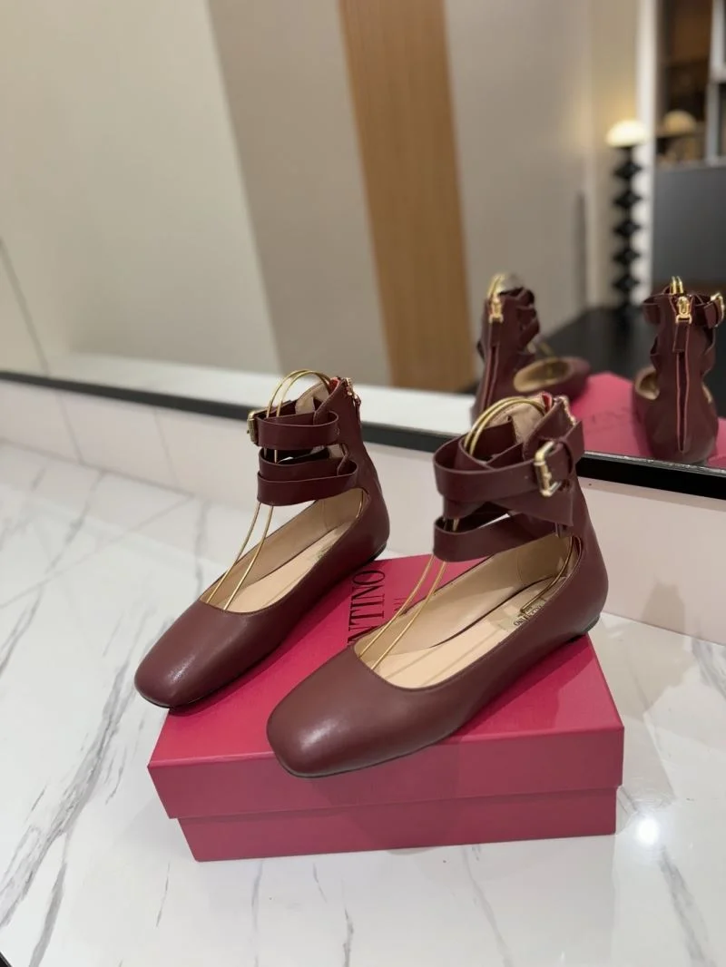 Value-priced Valentino Low Shoes