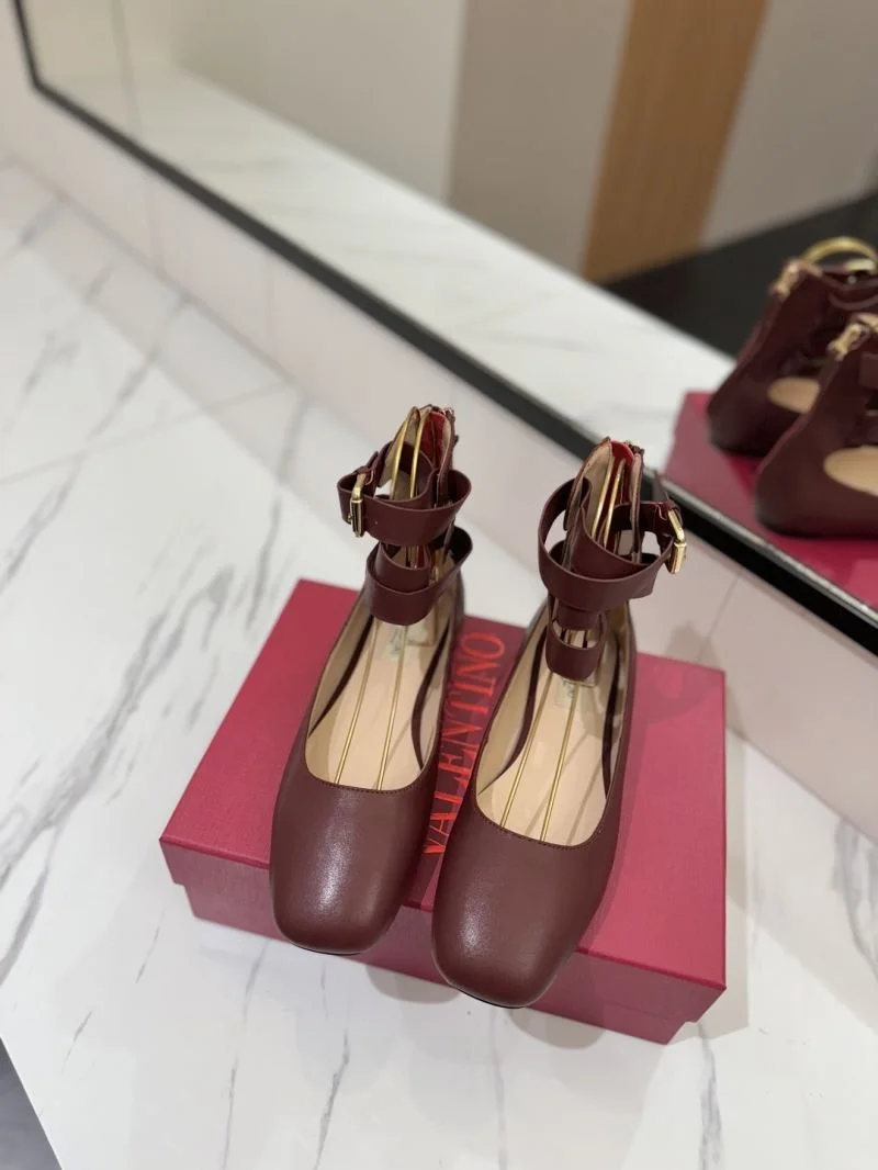 Value-priced Valentino Low Shoes
