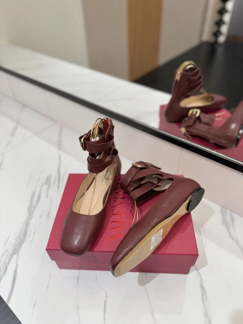 Value-priced Valentino Low Shoes