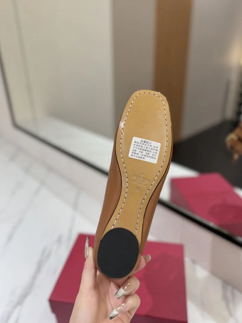 Mirror quality Valentino Low Shoes