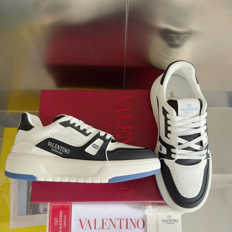 Original Valentino Low Shoes