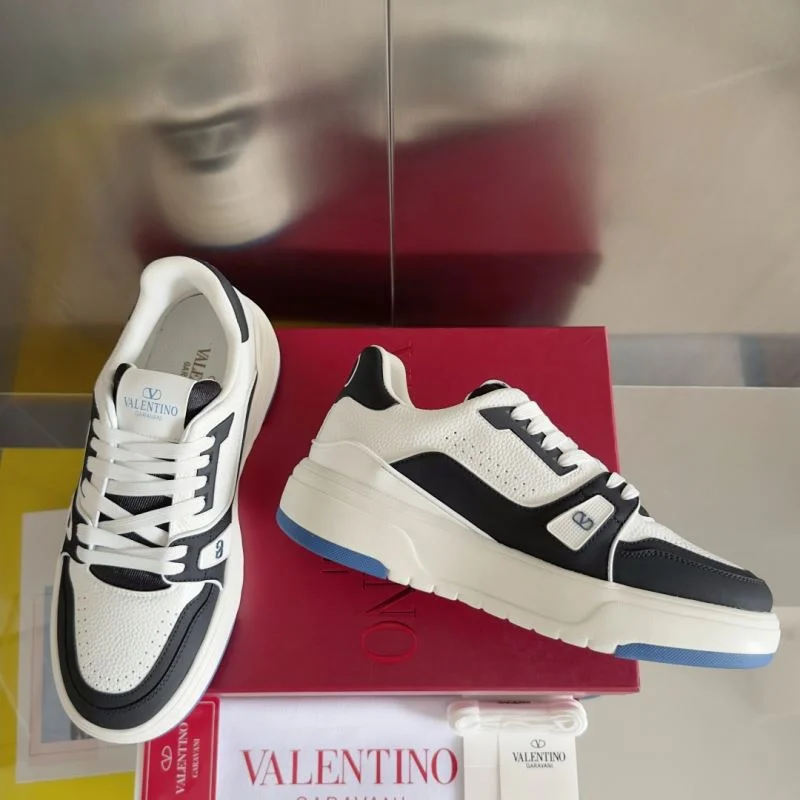 Original Valentino Low Shoes