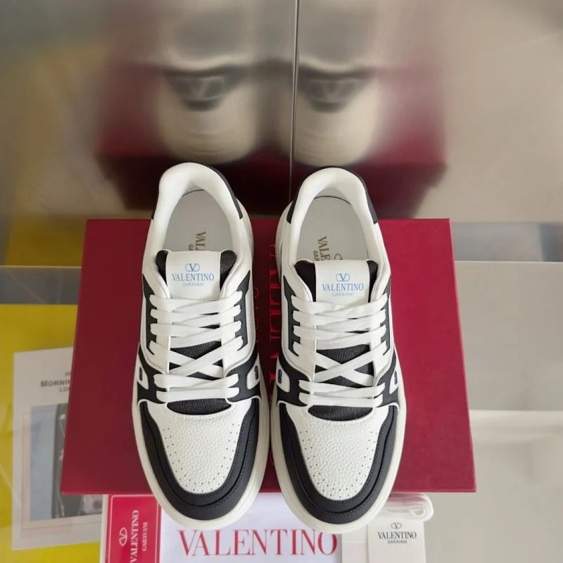 Original Valentino Low Shoes