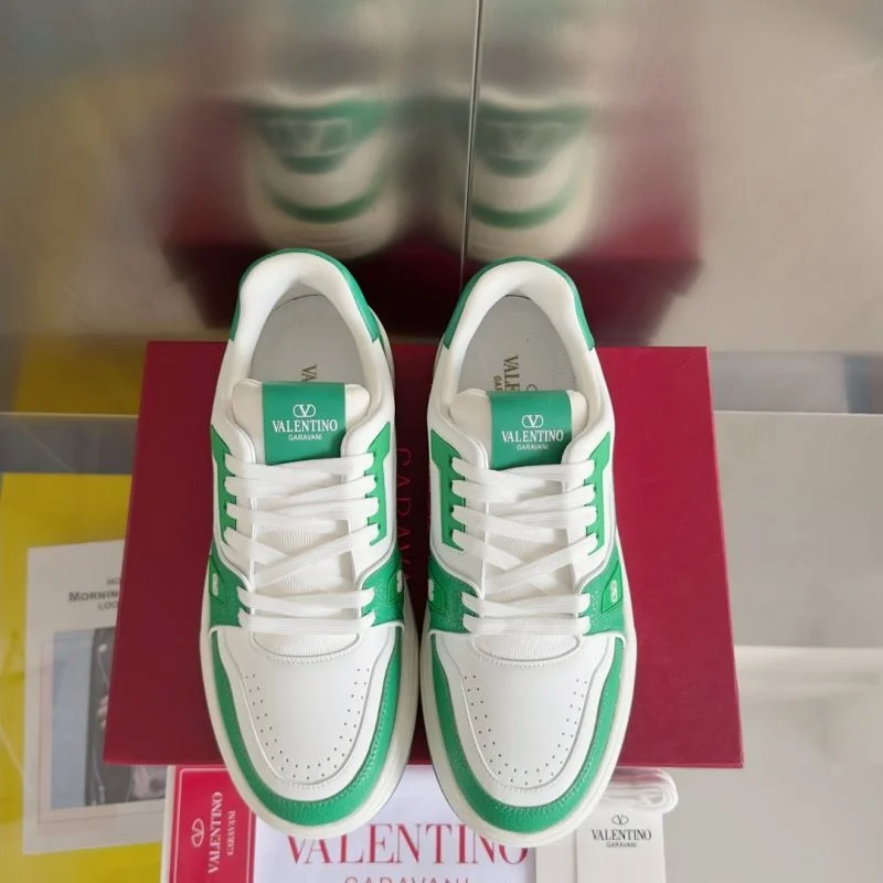 Reasonably priced Valentino Low Shoes