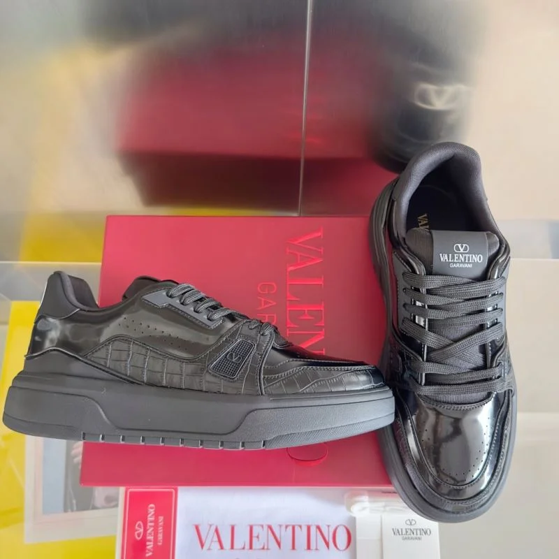 Top match Valentino Low Shoes