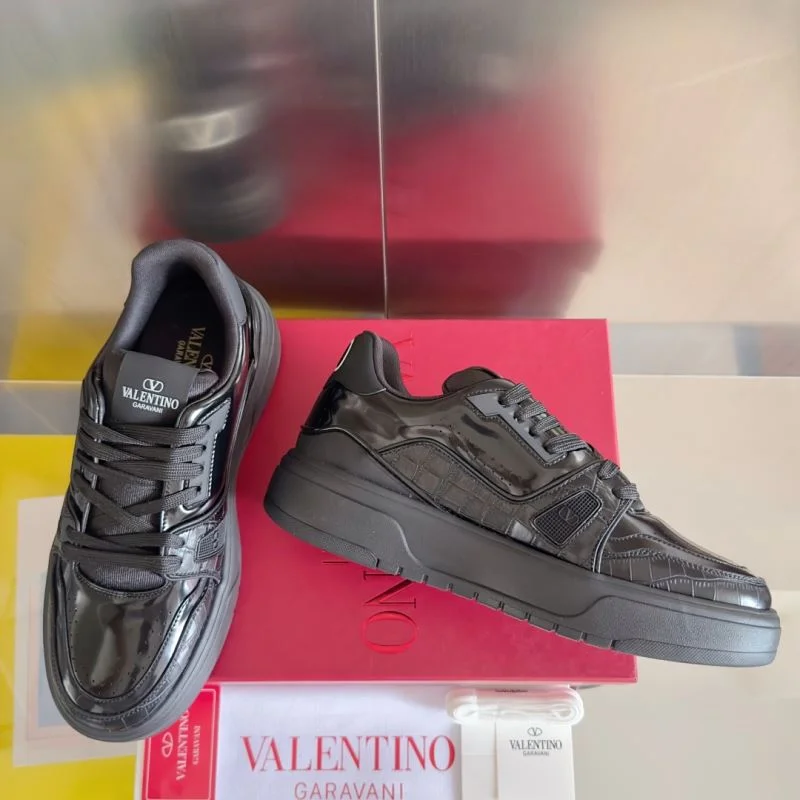Top match Valentino Low Shoes