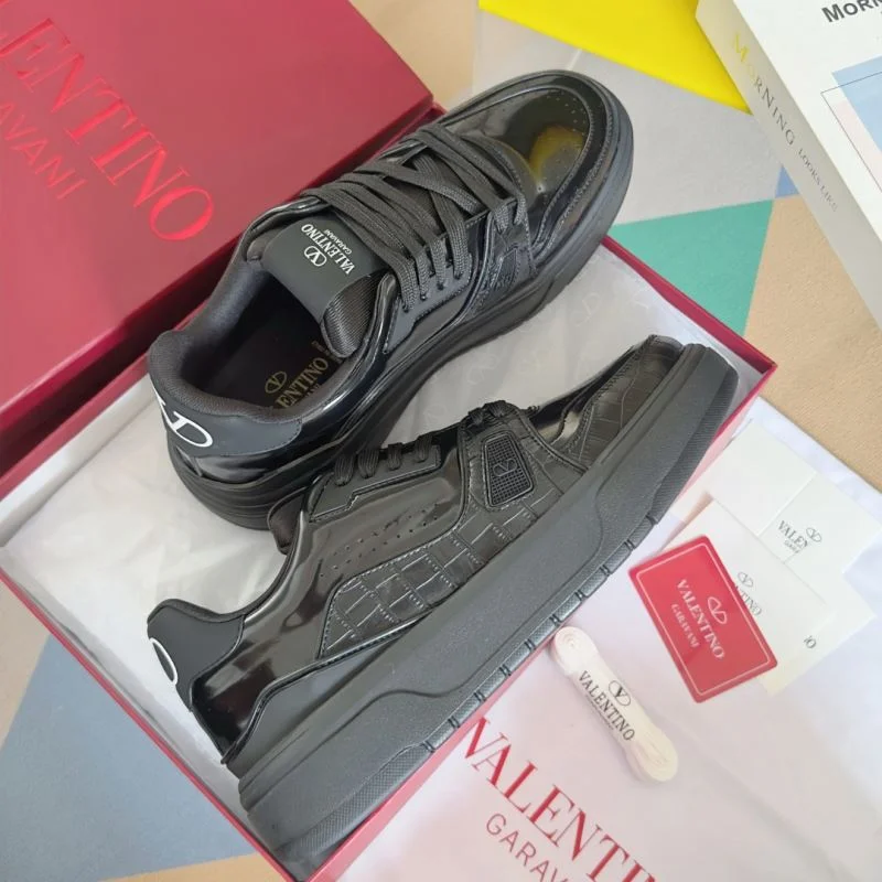 Top match Valentino Low Shoes