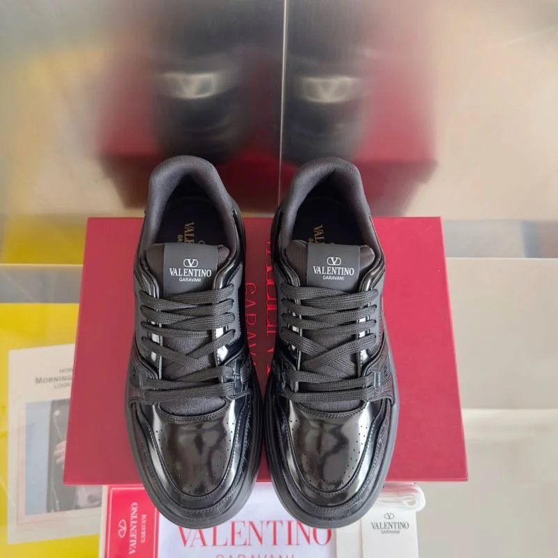 Top match Valentino Low Shoes