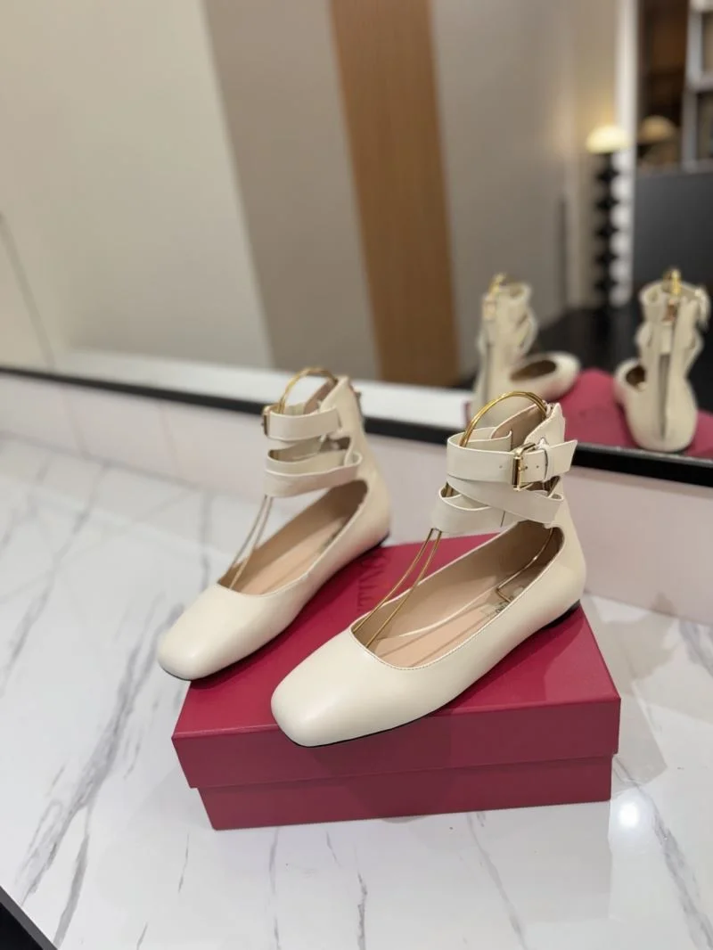 Brand-authenticated Valentino Low Shoes