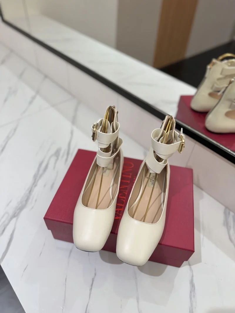 Brand-authenticated Valentino Low Shoes