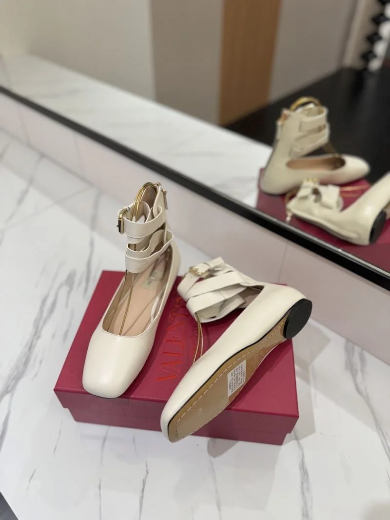 Brand-authenticated Valentino Low Shoes
