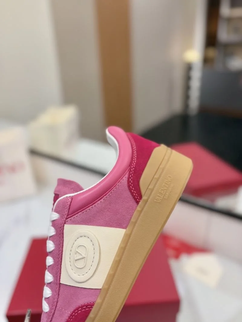 Legit Valentino Low Shoes