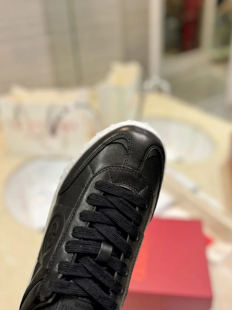 Inexpensive Valentino Low Shoes