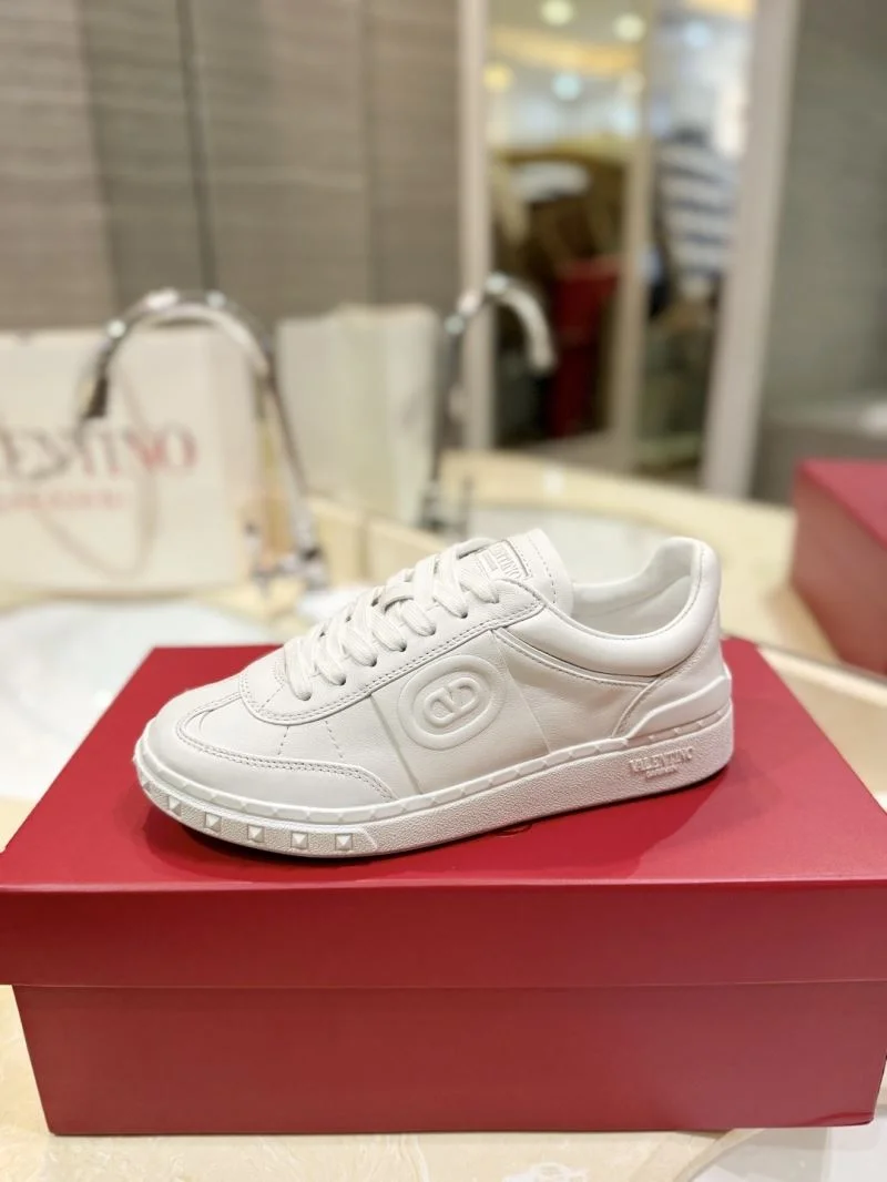 Top match Valentino Low Shoes