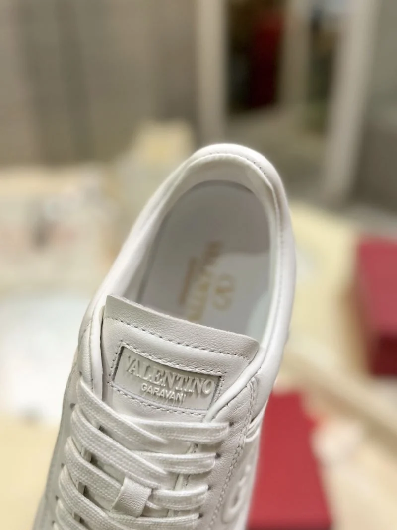 Top match Valentino Low Shoes