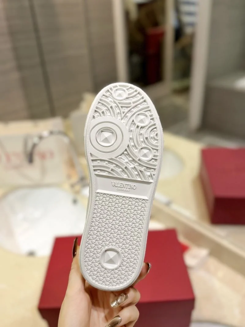 Top match Valentino Low Shoes