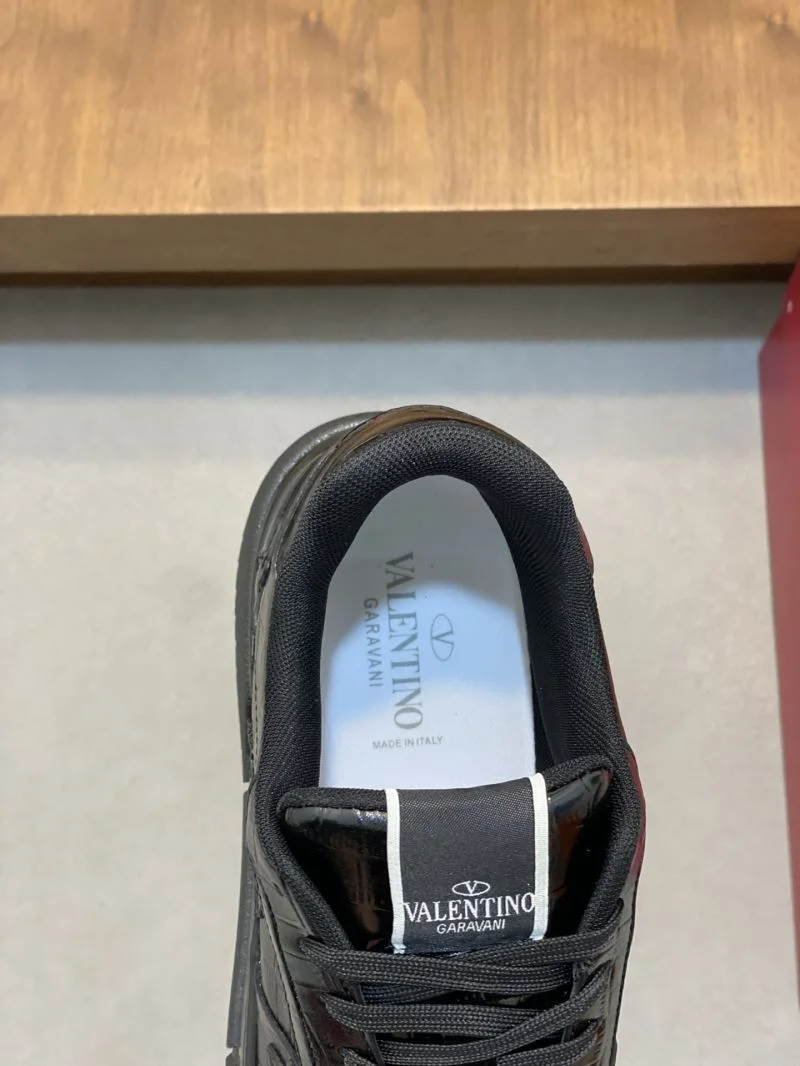 Legit Valentino Low Shoes