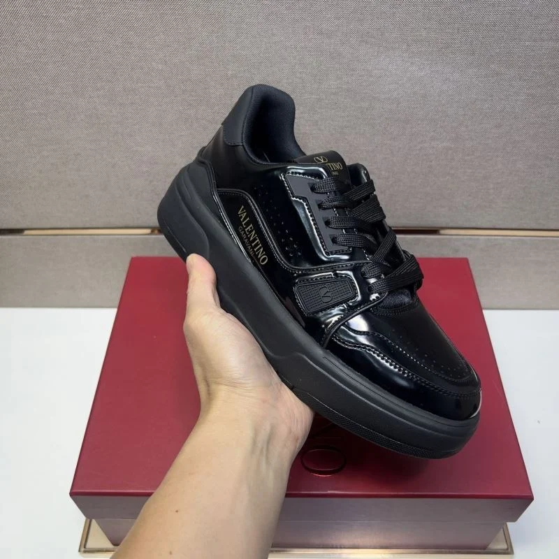 High fidelity Valentino Low Shoes