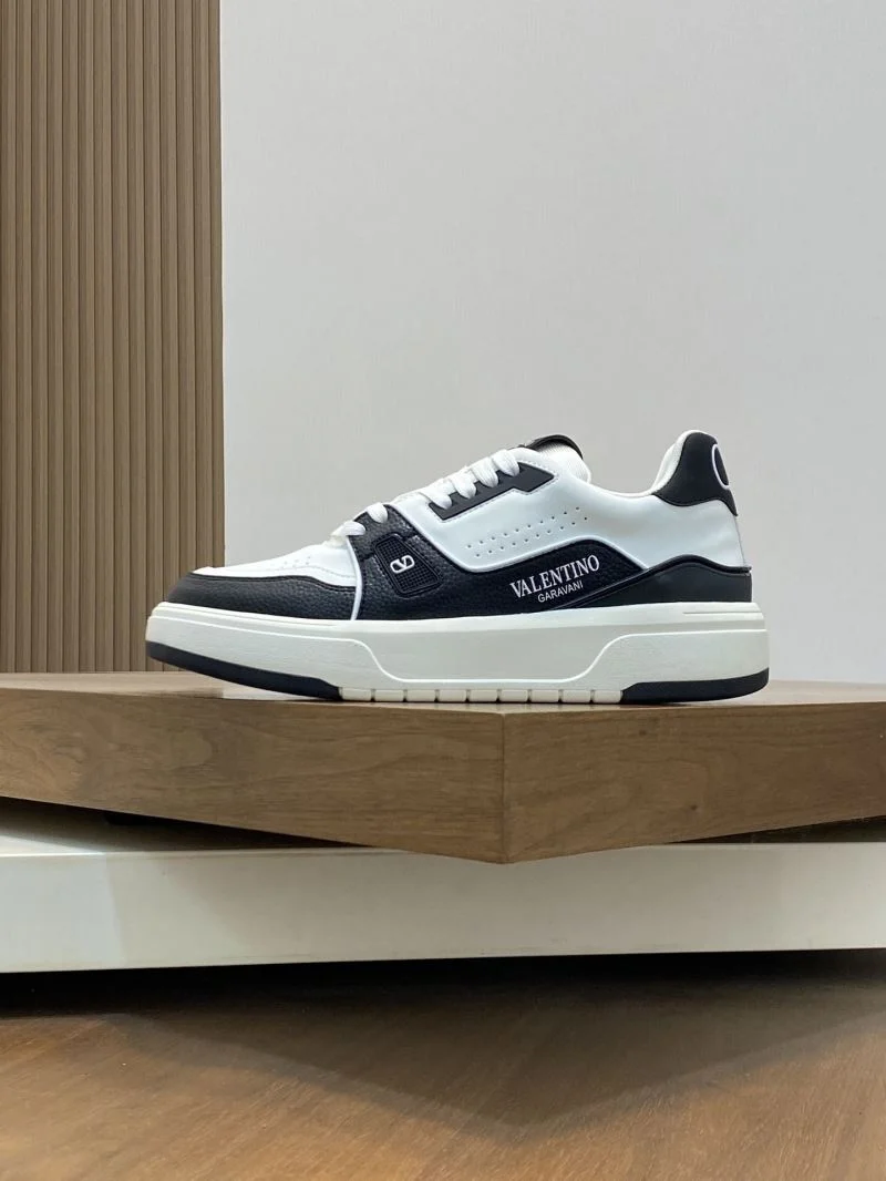 High accuracy Valentino Low Shoes