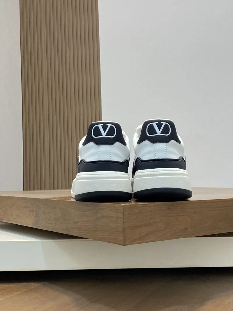 High accuracy Valentino Low Shoes