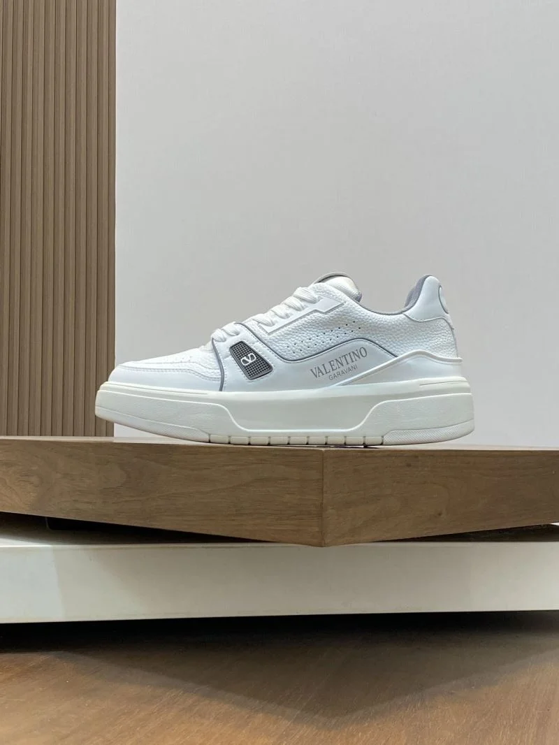 High accuracy Valentino Low Shoes