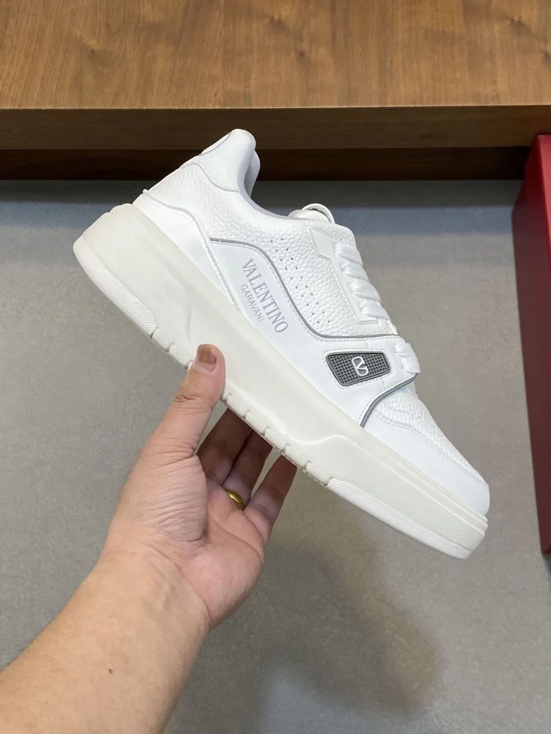 High accuracy Valentino Low Shoes