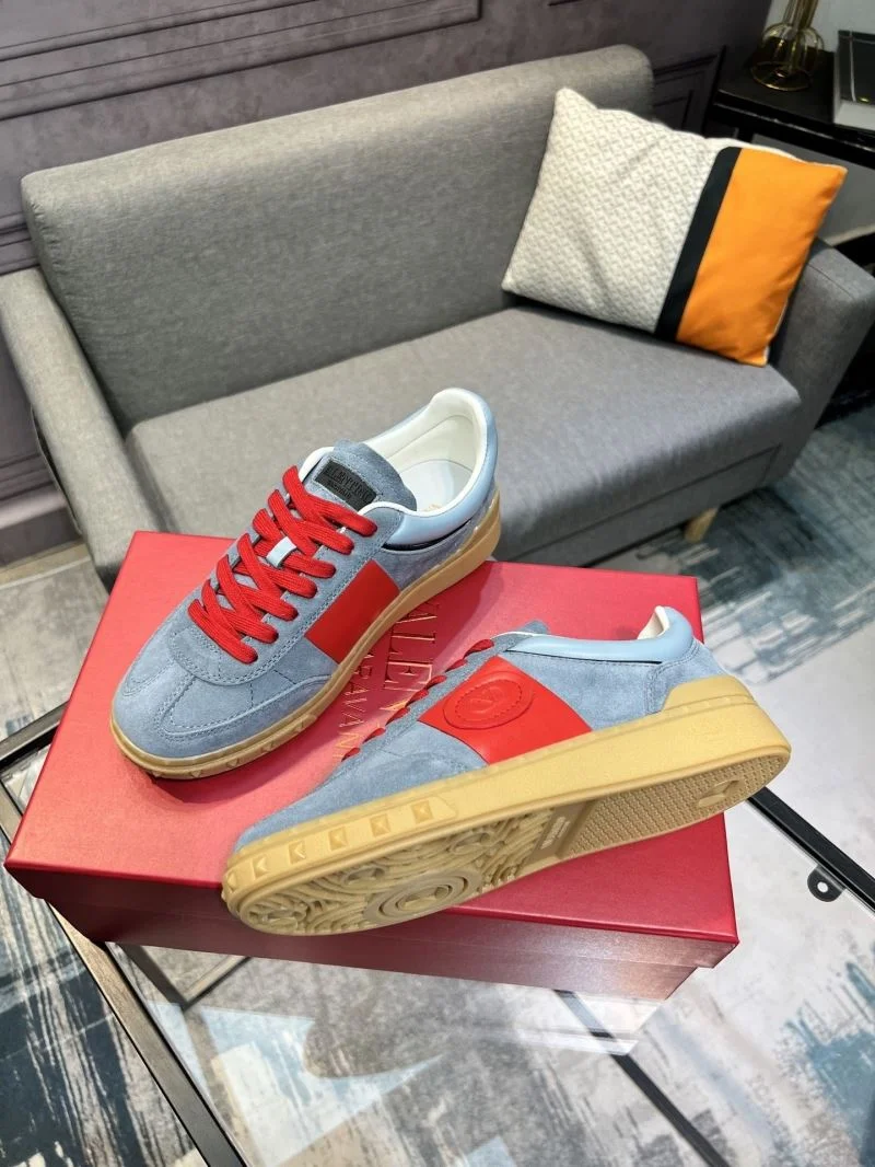 Exact replica Valentino Low Shoes