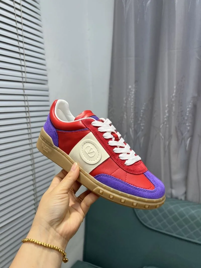 Cut-rate Valentino Low Shoes
