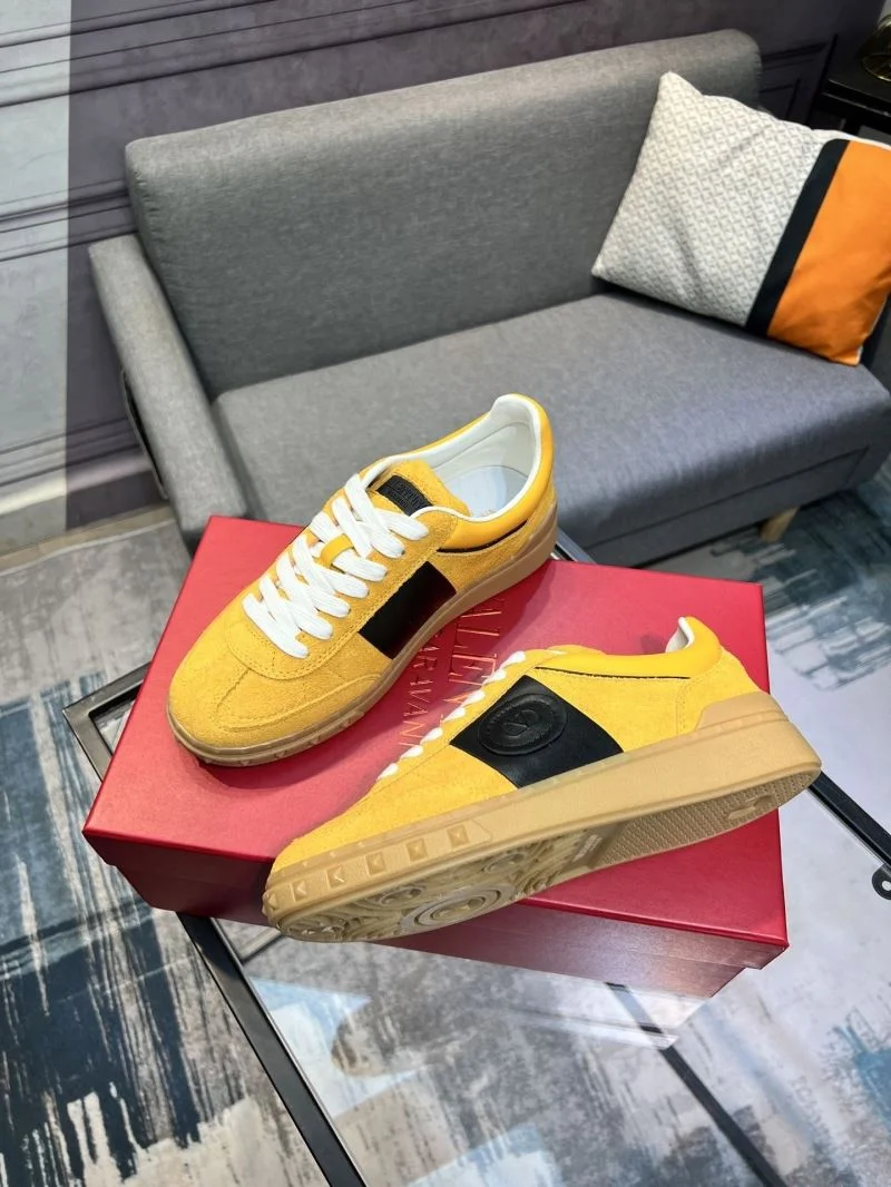 Reasonably priced Valentino Low Shoes