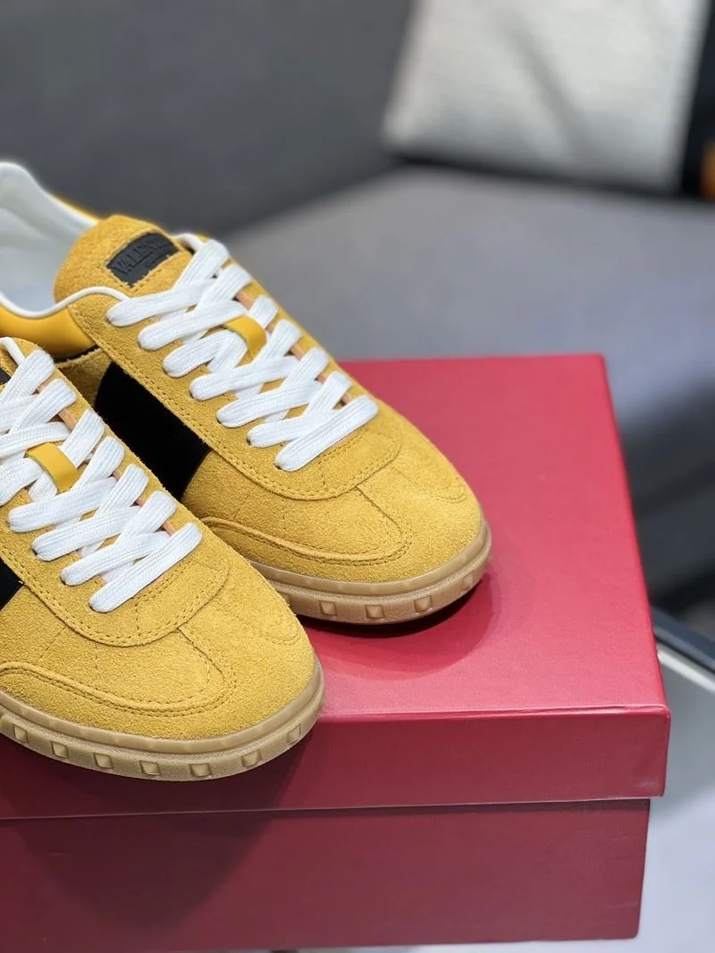 Reasonably priced Valentino Low Shoes