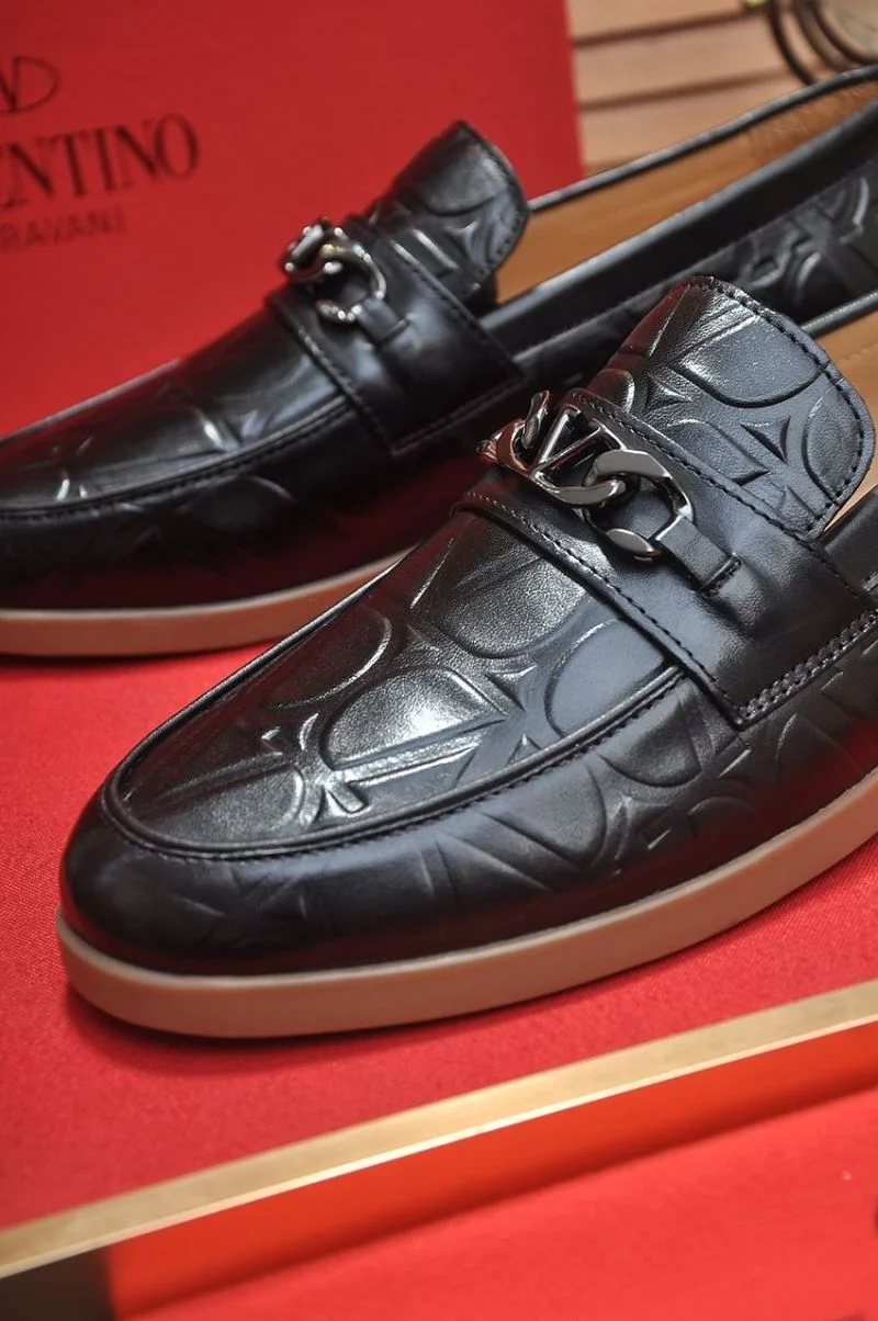 Inexpensive Valentino Low Shoes