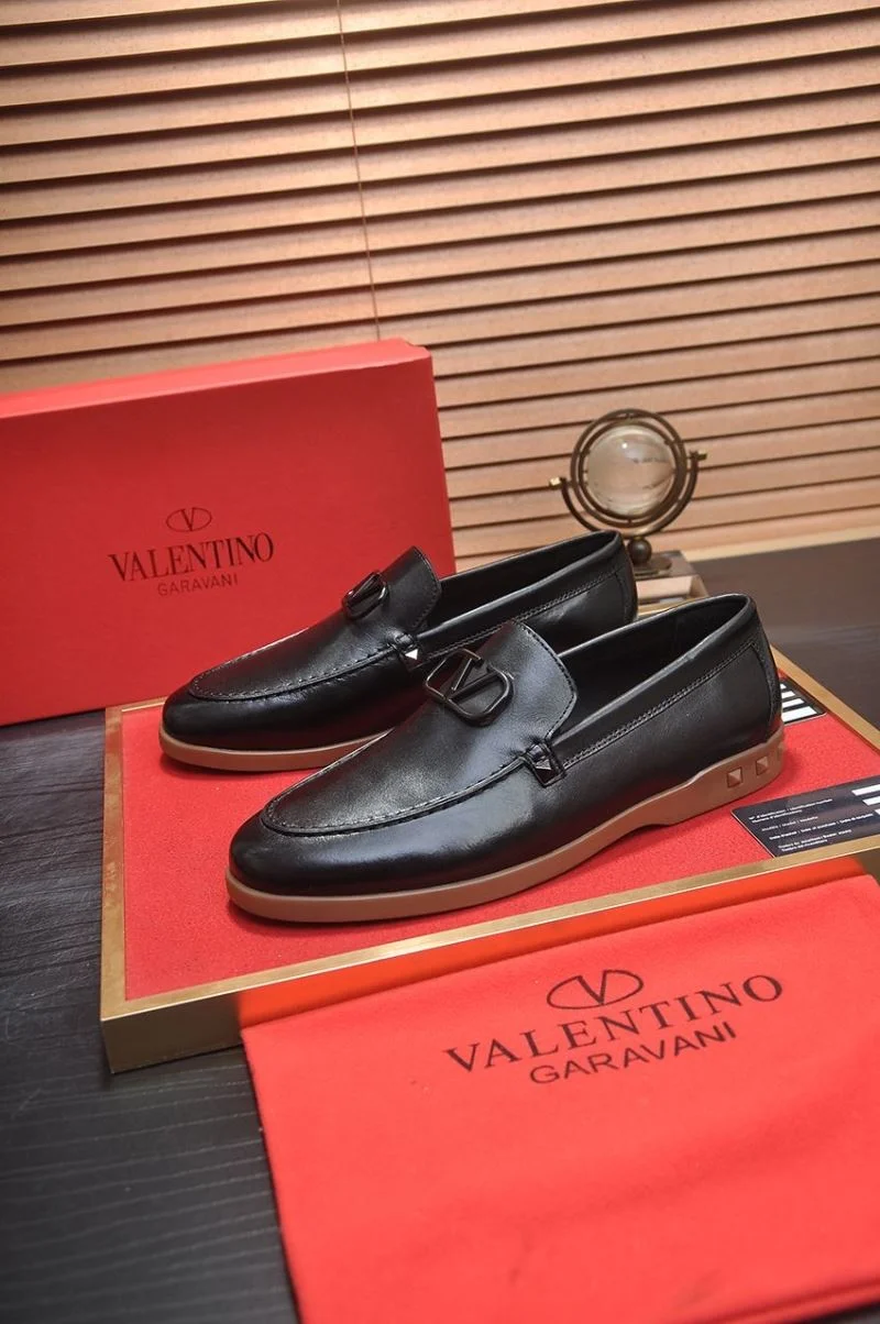 Indistinguishable Valentino Low Shoes