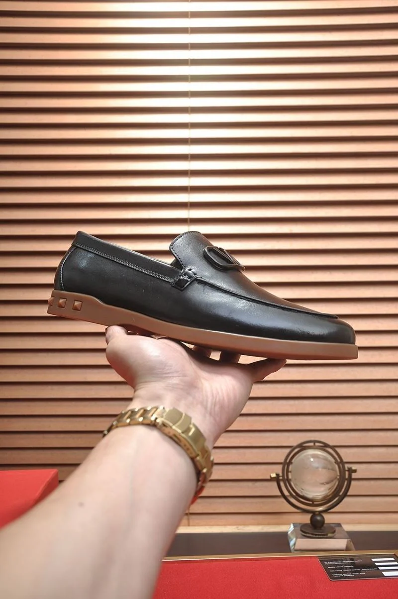 Indistinguishable Valentino Low Shoes