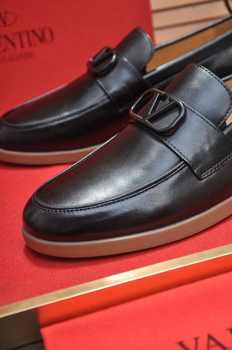 Precise copy Valentino Low Shoes