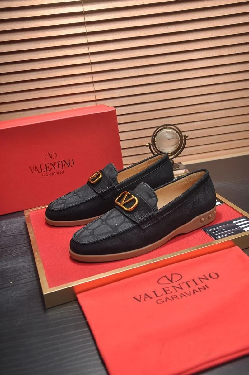 Precise copy Valentino Low Shoes