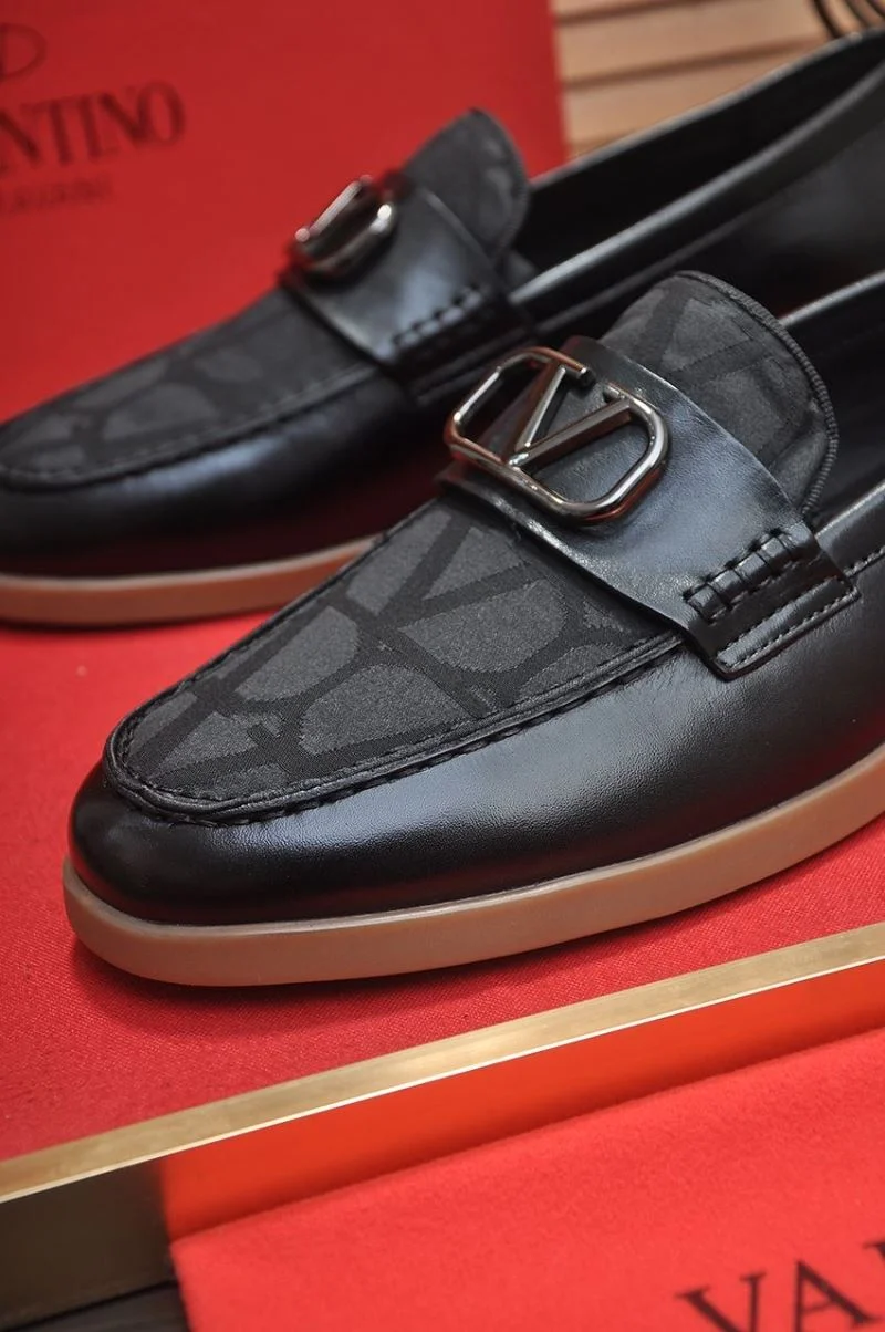 Precise copy Valentino Low Shoes